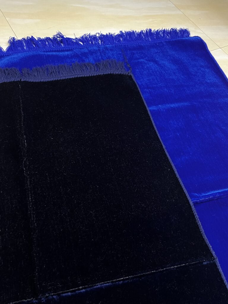 Turkish Prayer Mat Plain - Sunnah Souq - Islamic Store